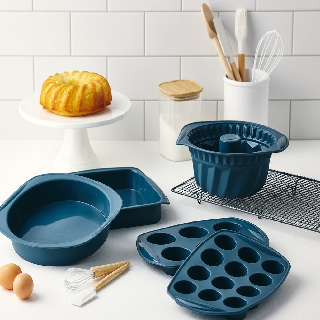 Shop Bakeware | Baking Sets & Accessories | Stevens NZ